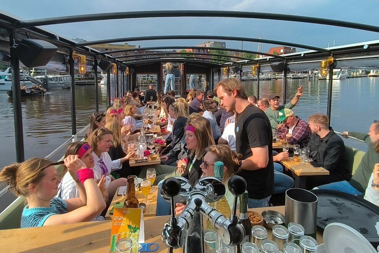 Rondvaart Groningen borrelen op het water | Terrasje Speciaal
